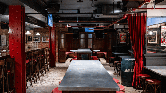 Gibney's London | Irish Bar | Live Music, Sports & Comedy
